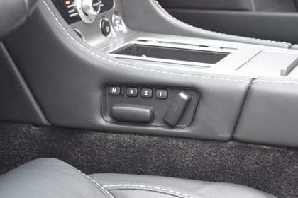 *SOLD* ASTON MARTIN VANTAGE S ROADSTER V8 AUTO *ES PLATES* - Cohen & Cars