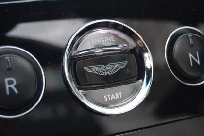 *SOLD* ASTON MARTIN VANTAGE S ROADSTER V8 AUTO *ES PLATES* - Cohen & Cars