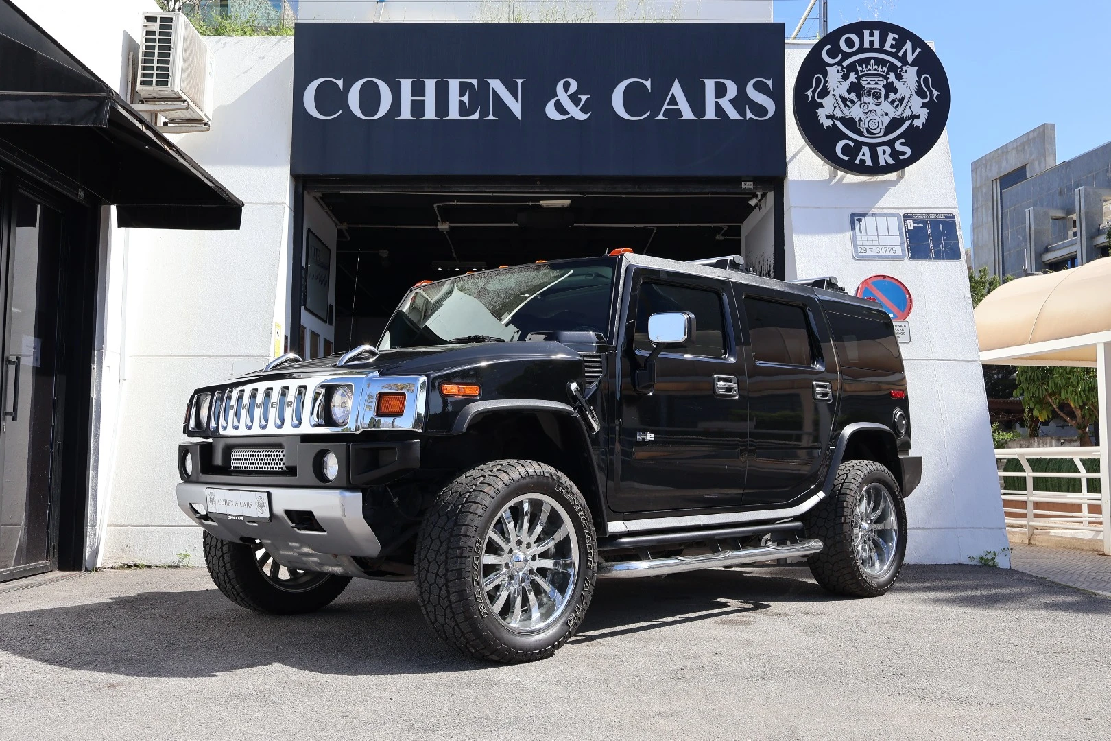 *SOLD* HUMMER H2 6.0 V8 325HP Petrol Automatic - Cohen & Cars