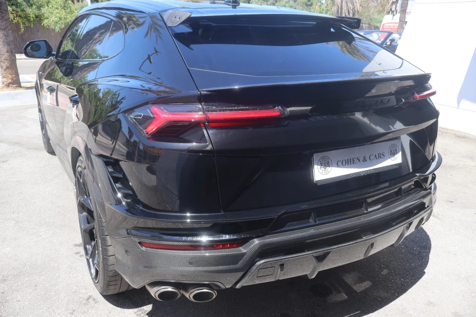 LAMBORGHINI URUS PERFORMANTE 4.0 V8 666HP AUTO *DE PLATES* - Cohen & Cars