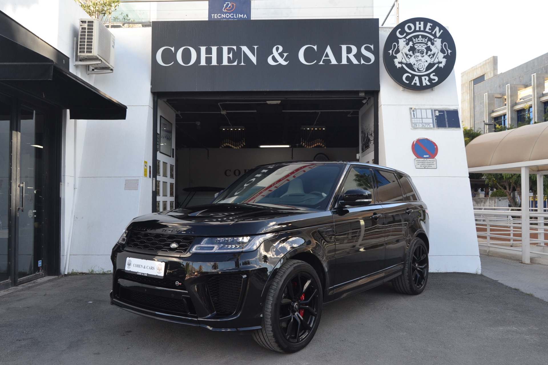 *SOLD* Range Rover Sport SVR 5.0 S/C V8 575cv *LT PLATES* - Cohen & Cars