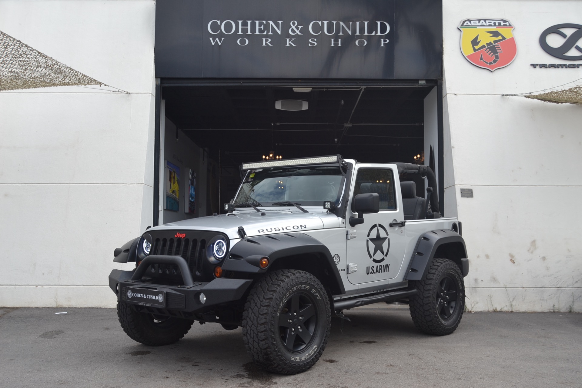 Jeep Wrangler (JK) Rubicon 2.8 Diesel Auto 200hp - Cohen & Cars